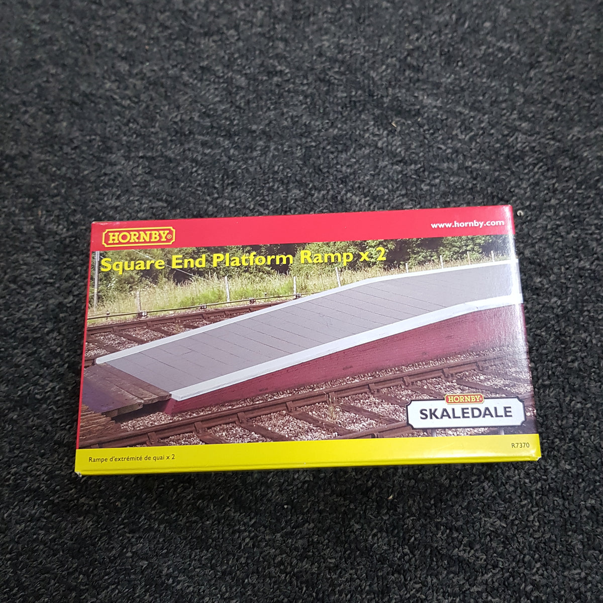 Platform End Ramp x 2 - R7370 – The Loco Shop